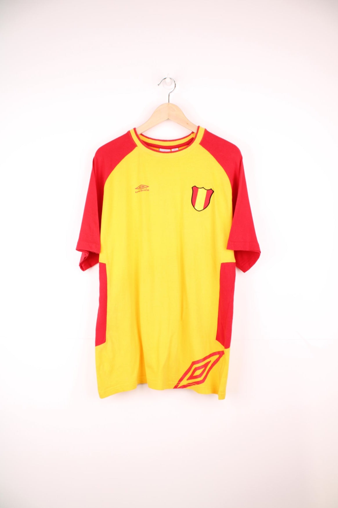 Umbro Spain Football T-Shirt (Size S) – VintageFolk